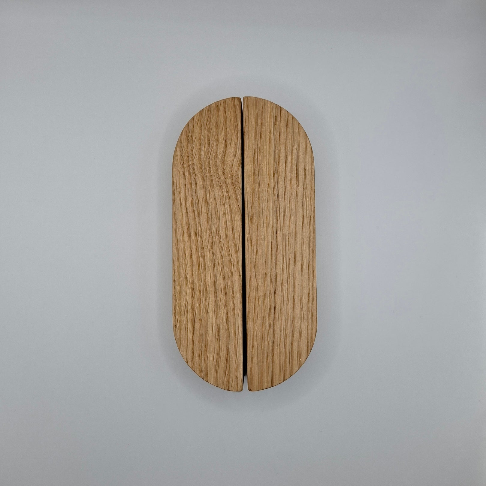 Solid Oak D-Shaped Drawer and Door Pulls - Chamfer Grip – Dust Shack